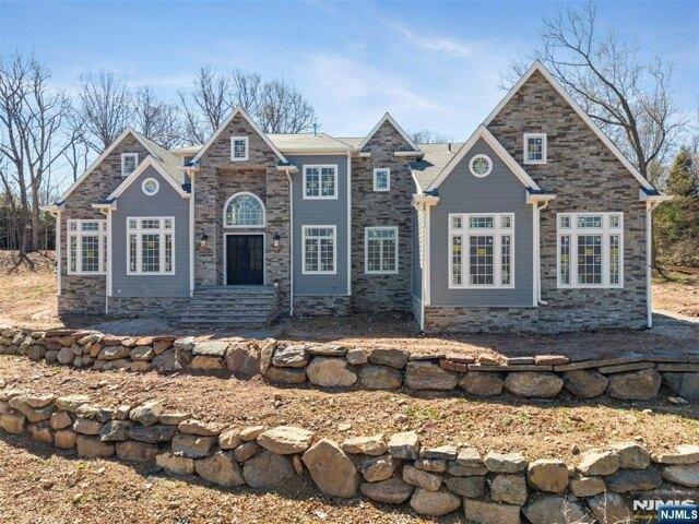 house with 5 bedroom, Franklin Lakes NJ DLS101707960