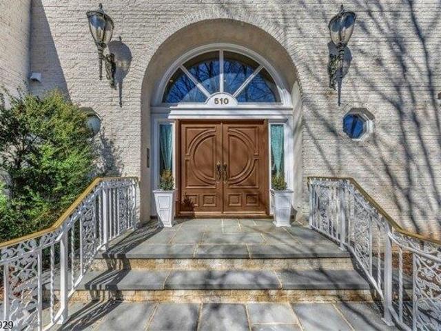 house with 5 bedroom, Franklin Lakes NJ DS101657029