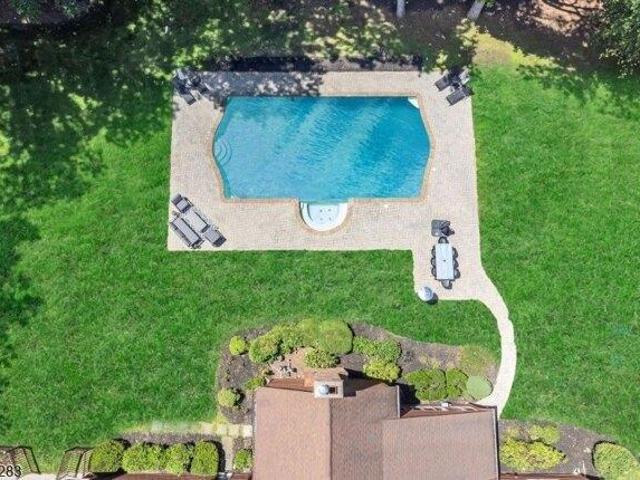 house with 5 bedroom, Franklin Lakes NJ ES105142196