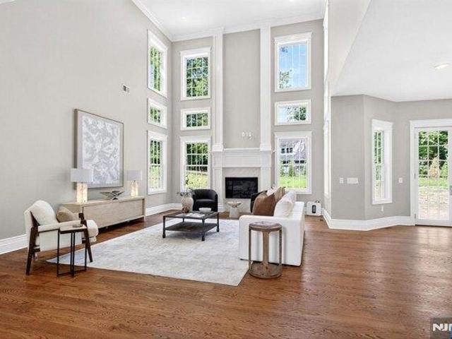 house with 5 bedroom, Franklin Lakes NJ ES105124291