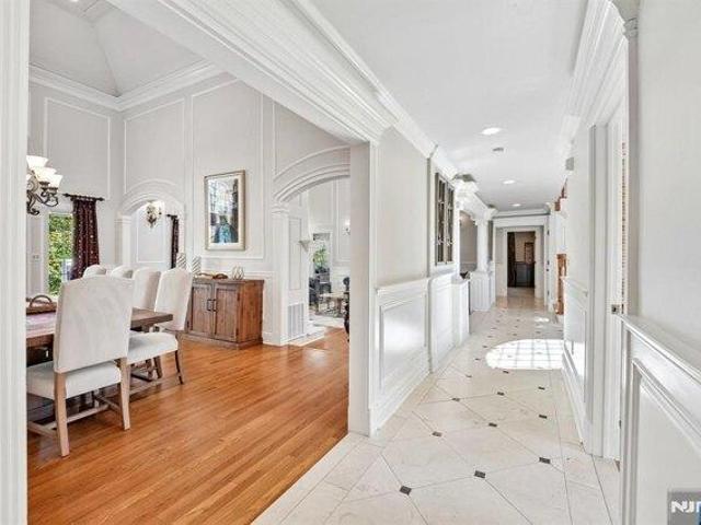 house with 5 bedroom, Franklin Lakes NJ ES105125807