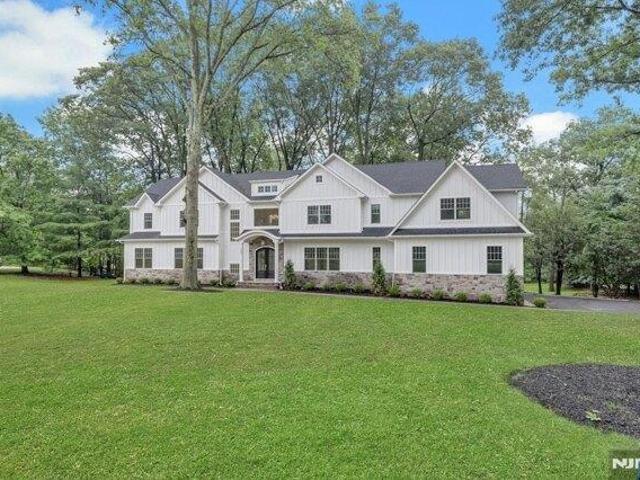 house with 5 bedroom, Franklin Lakes NJ ES105126359