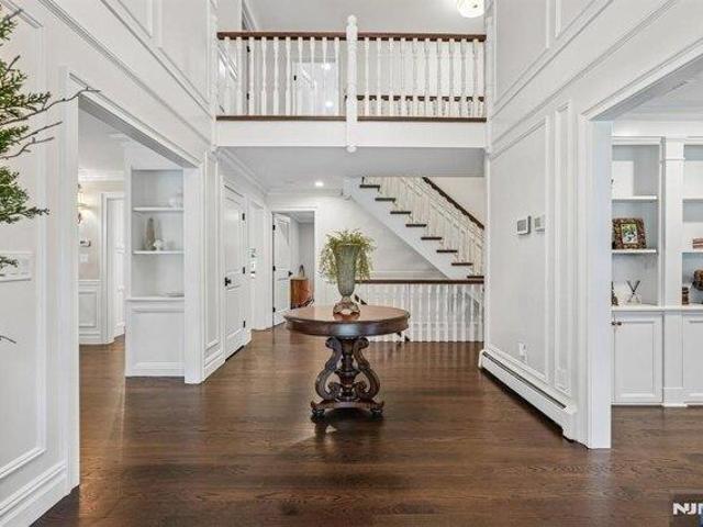 house with 5 bedroom, Franklin Lakes NJ ES105232075