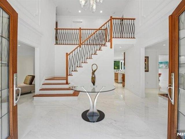 house with 5 bedroom, Franklin Lakes NJ ES105232188
