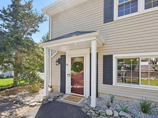 house with 5 bedroom, Franklin MA ES103073106