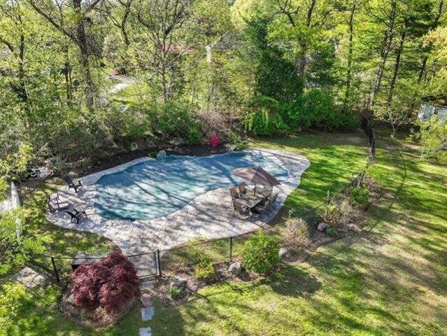 house with 5 bedroom, Franklin MA ES103809379