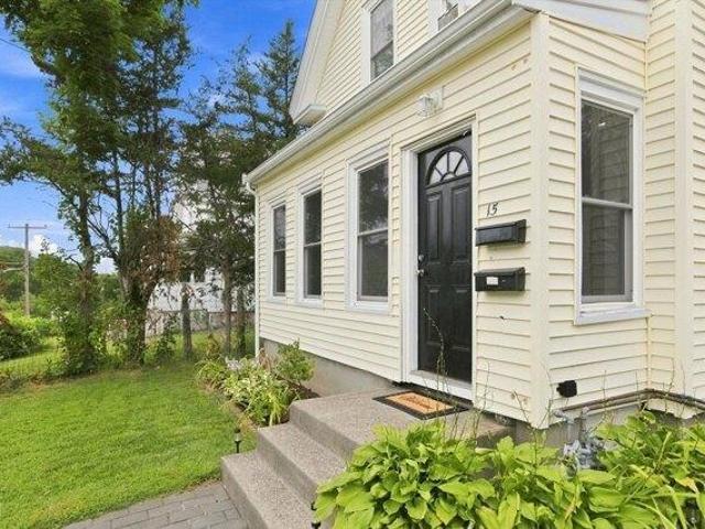 house with 5 bedroom, Franklin MA ES105081867