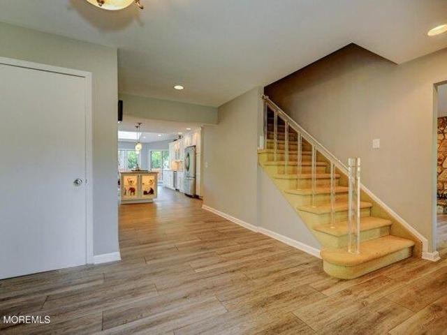 house with 5 bedroom, Freehold NJ ES104443353