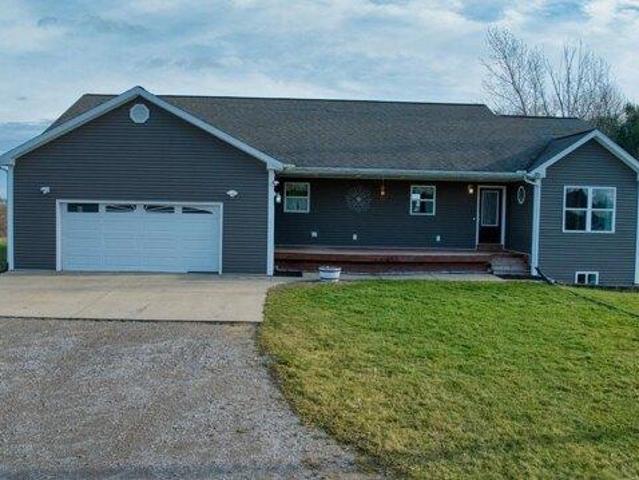 house with 5 bedroom, Freeland MI DS88246867