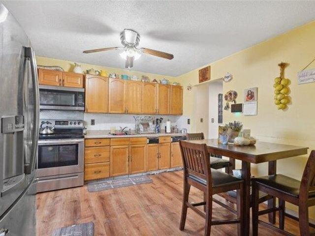 house with 5 bedroom, Freeport NY ES104922097