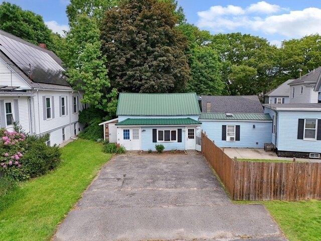 house with 5 bedroom, Gardner MA ES104809893