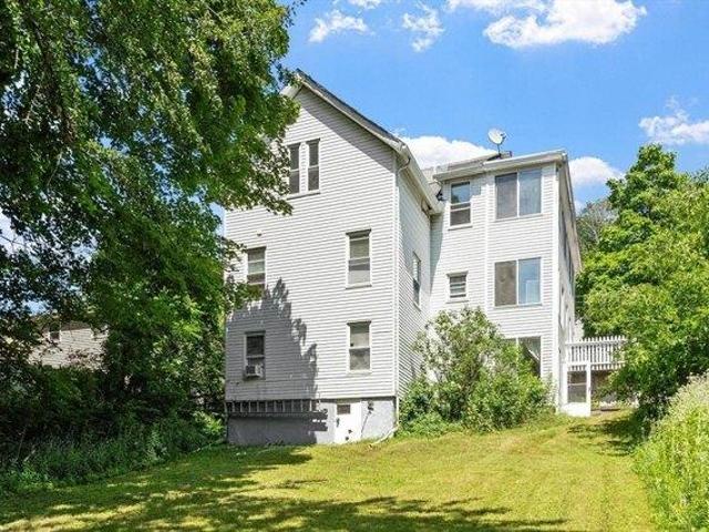 house with 5 bedroom, Gardner MA ES105107181