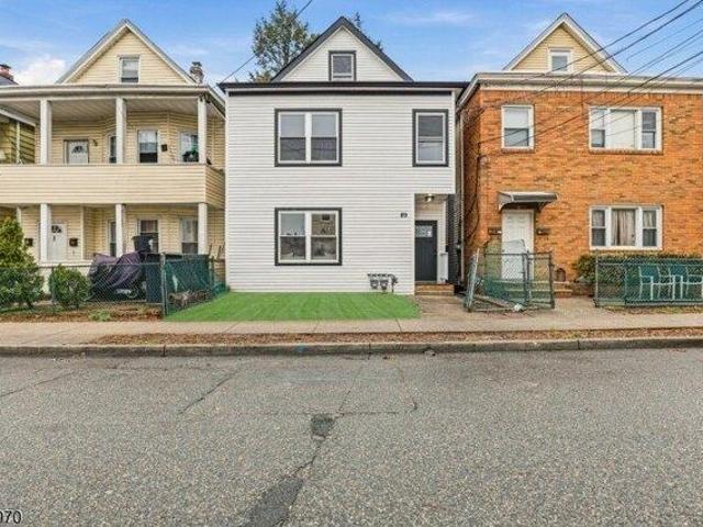 house with 5 bedroom, Garfield NJ DLS101859333