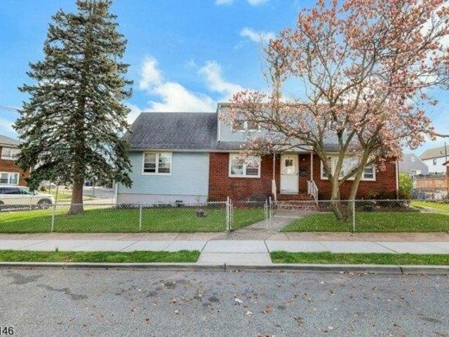 house with 5 bedroom, Garfield NJ DS102727567