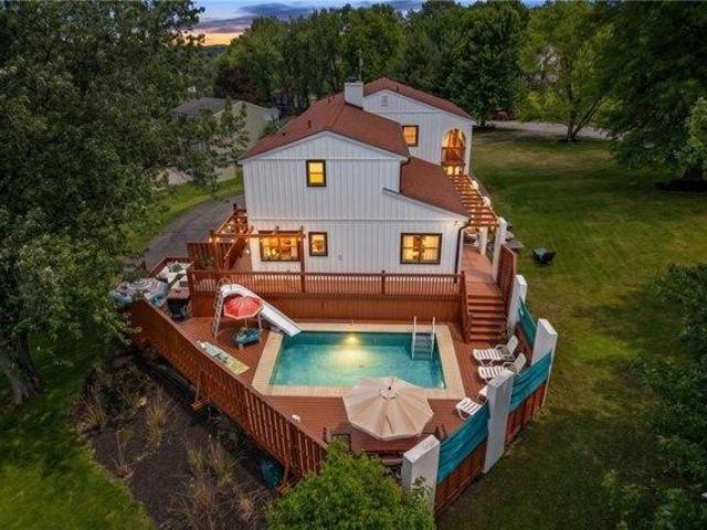 house with 5 bedroom, Gibsonia PA ES103621368