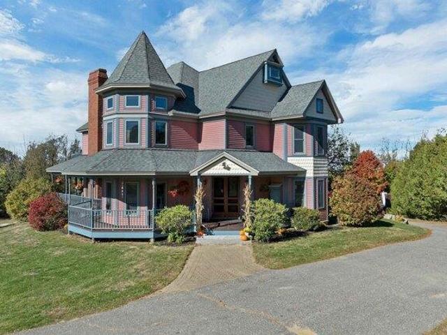 house with 5 bedroom, Gilford NH DS103887848