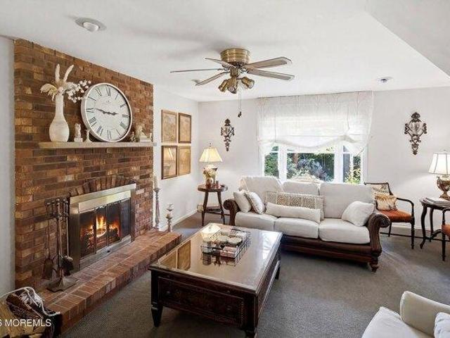 house with 5 bedroom, Gillette NJ ES105158598