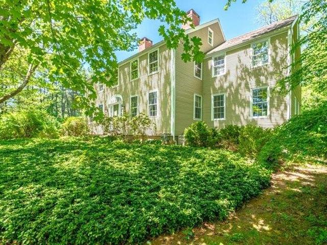 house with 5 bedroom, Gorham ME DS102595699