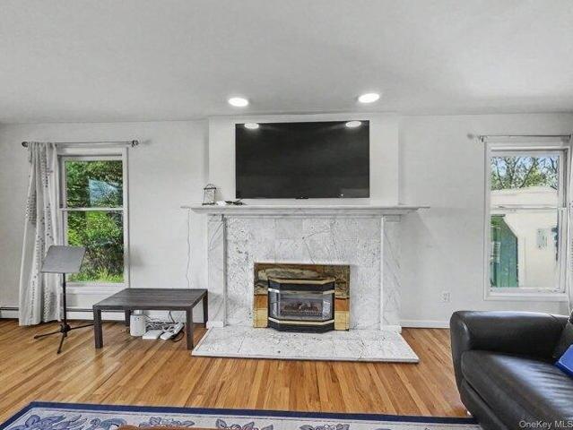 house with 5 bedroom, Goshen NY ES103625495