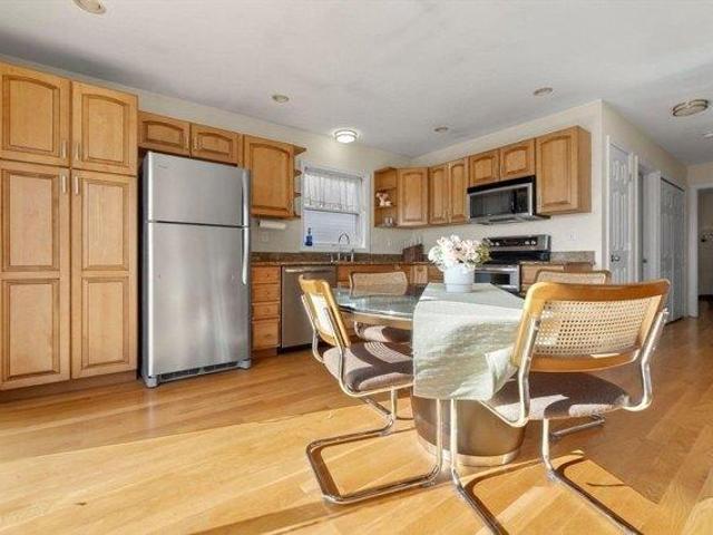 house with 5 bedroom, Gloucester MA ES103161571
