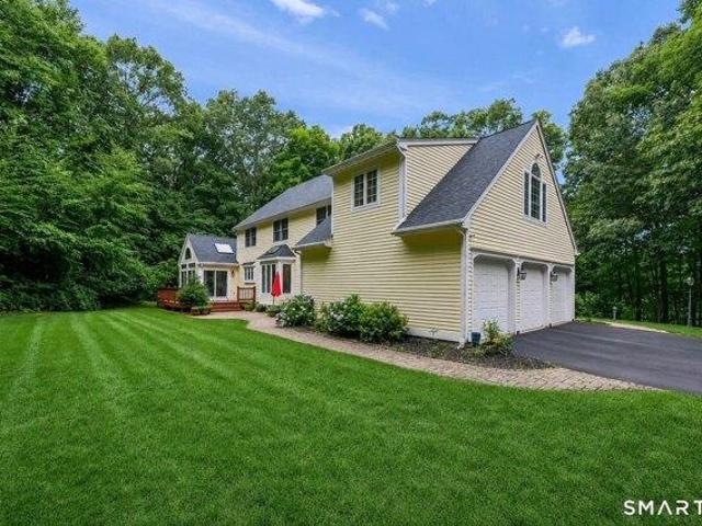 house with 5 bedroom, Glastonbury CT ES104441390