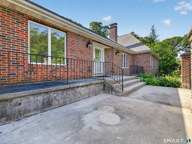 house with 5 bedroom, Groton CT ES104719481