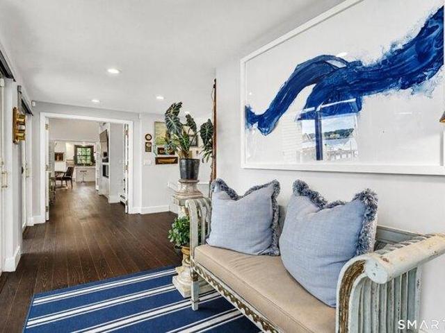 house with 5 bedroom, Groton CT ES105159945