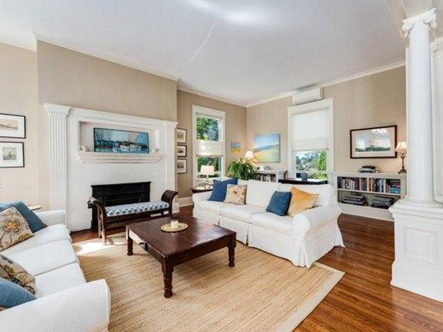 house with 5 bedroom, Groton CT ES105207449