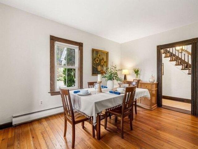 house with 5 bedroom, Groveland MA ES103220436
