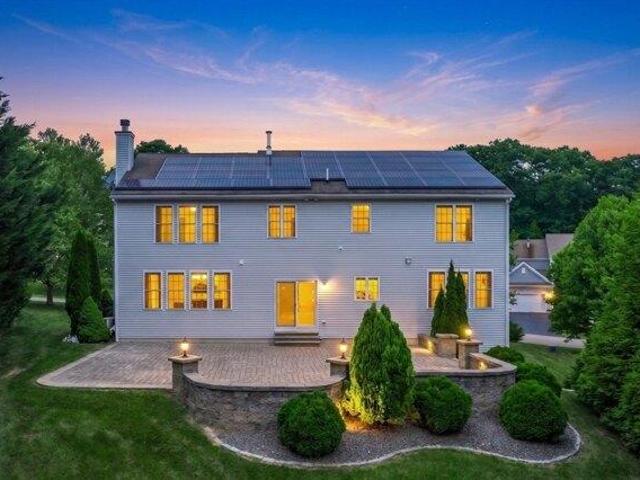 house with 5 bedroom, Grafton MA DS103774138