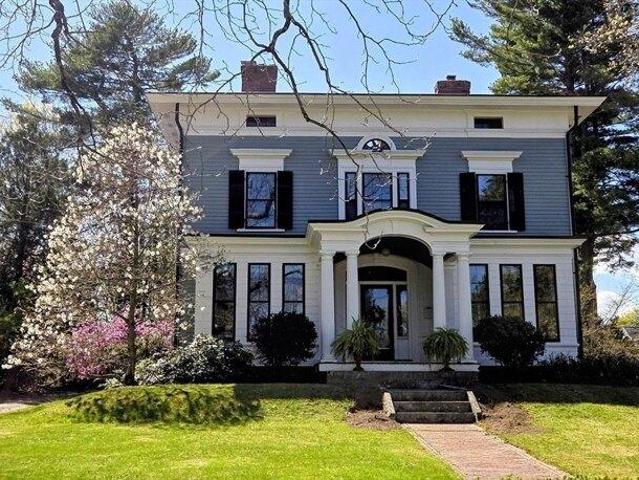 house with 5 bedroom, Grafton MA ES104116716