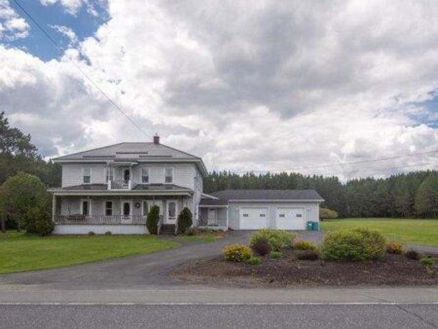 house with 5 bedroom, Grand Isle ME DS104408702