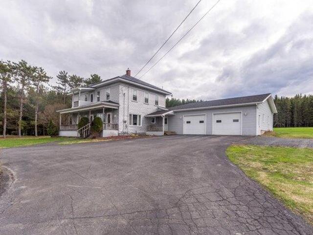 house with 5 bedroom, Grand Isle ME ES103037633