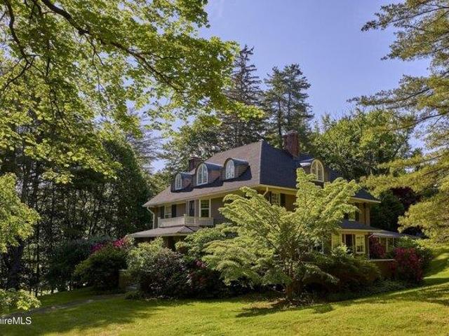 house with 5 bedroom, Great Barrington MA DLS102669334