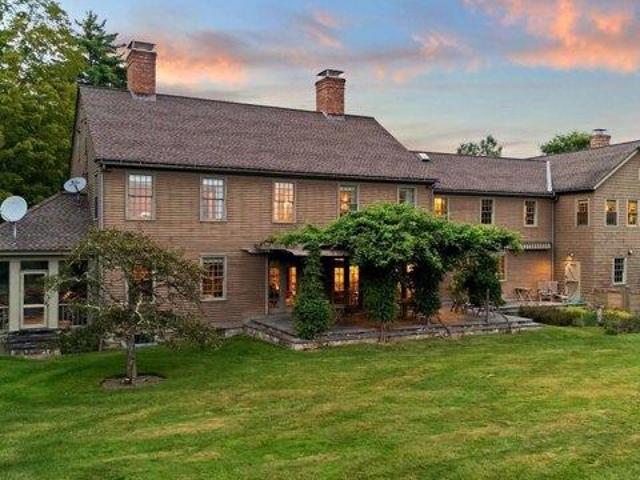 house with 5 bedroom, Great Barrington MA DLS103070582