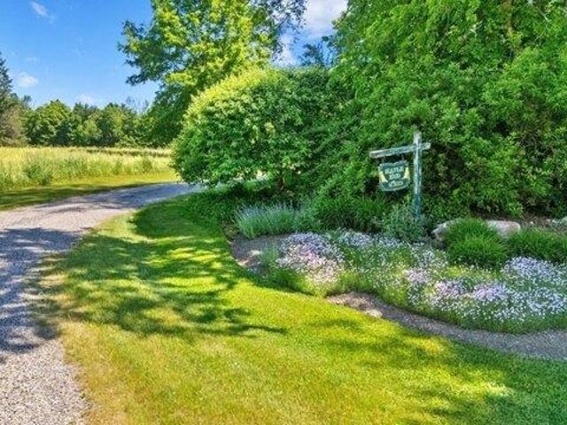 house with 5 bedroom, Great Barrington MA ES105115657