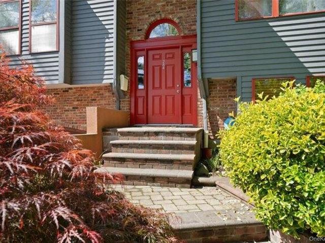 house with 5 bedroom, Great Neck NY ES103624667