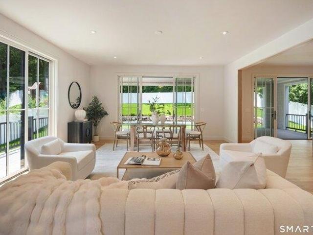 house with 5 bedroom, Greenwich CT ES104445141