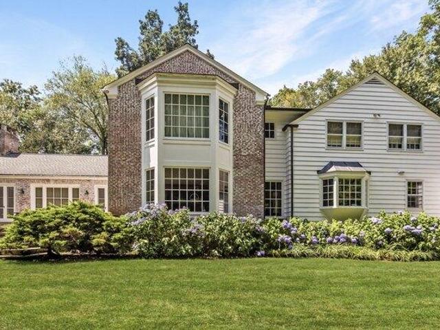 house with 5 bedroom, Greenwich CT ES104832424