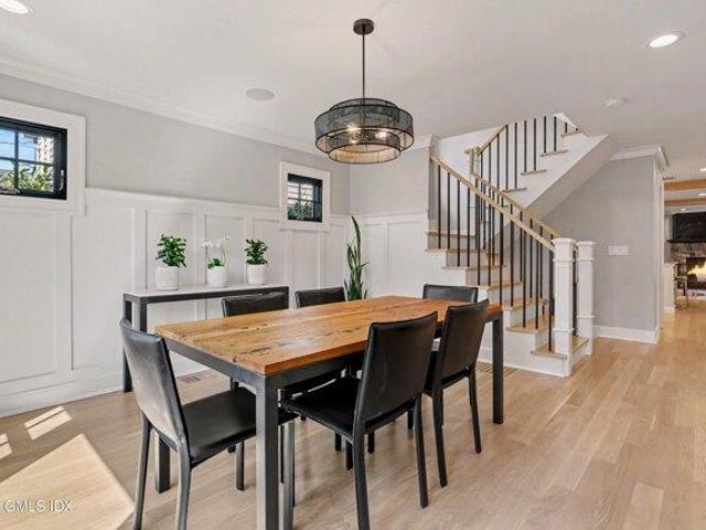 house with 5 bedroom, Greenwich CT ES104832802