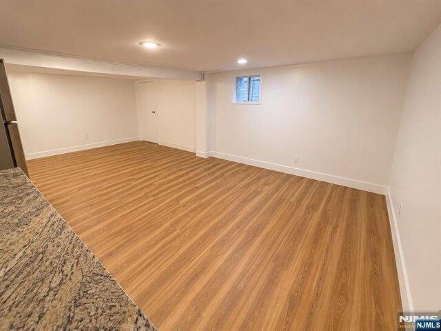 house with 5 bedroom, Guttenberg NJ ES105142875