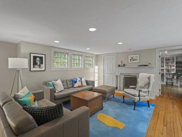 house with 5 bedroom, Hamden CT DS101780396
