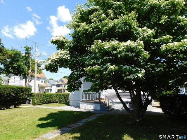 house with 5 bedroom, Hamden CT ES104758490