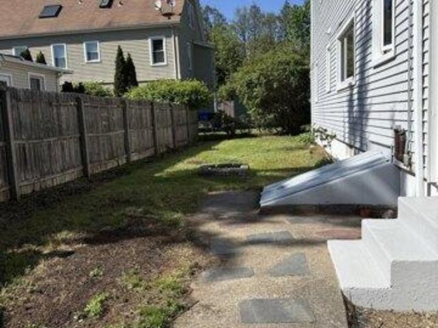 house with 5 bedroom, Hamden CT ES105141296