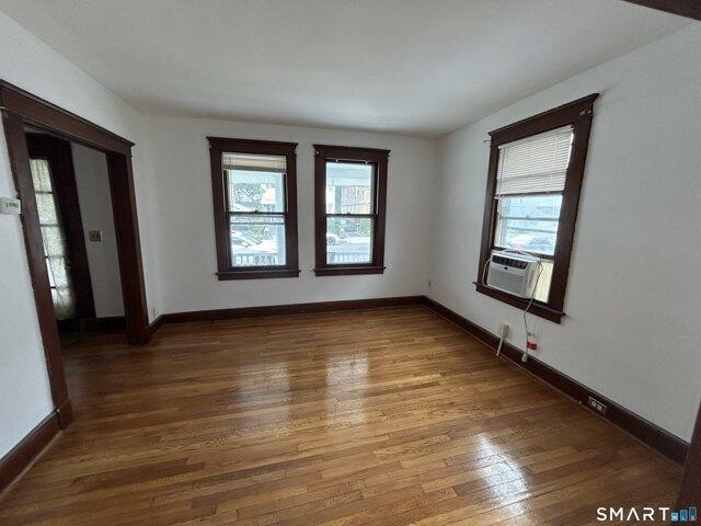 house with 5 bedroom, Hamden CT ES105205547