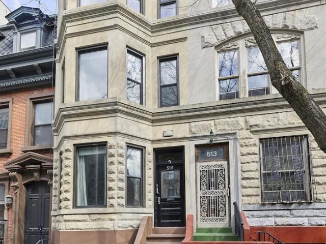 house with 5 bedroom, Hamilton Heights NY DS89699285