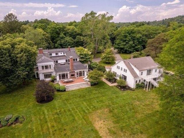 house with 5 bedroom, Hamilton MA ES103932617