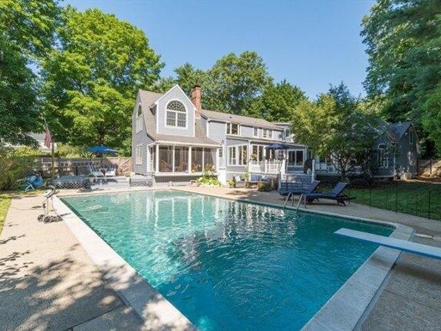 house with 5 bedroom, Hamilton MA ES105061288