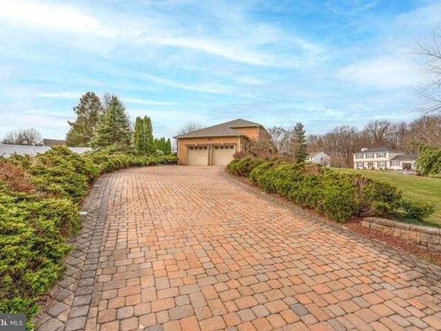 house with 5 bedroom, Hamilton NJ DLS101660741