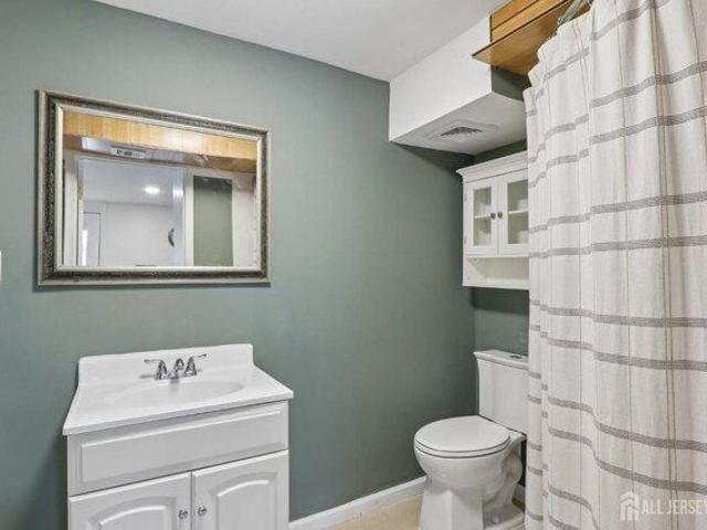 house with 5 bedroom, Hamilton NJ ES105205258